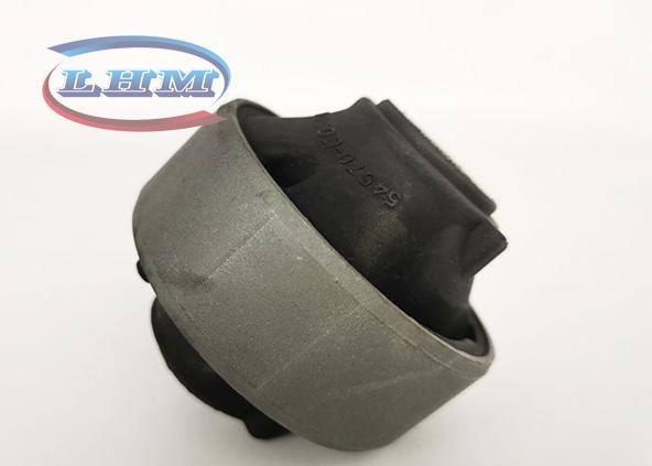 Front Lower Arm Bushing 54570 ED50A / 54500 1JY0A For NISSAN TIIDA C11 K12