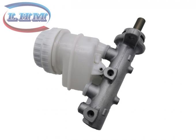 Auto Brake Master Cylinder For Pajero Triton L200 MN102882 Lhd 2 Holes 4wd